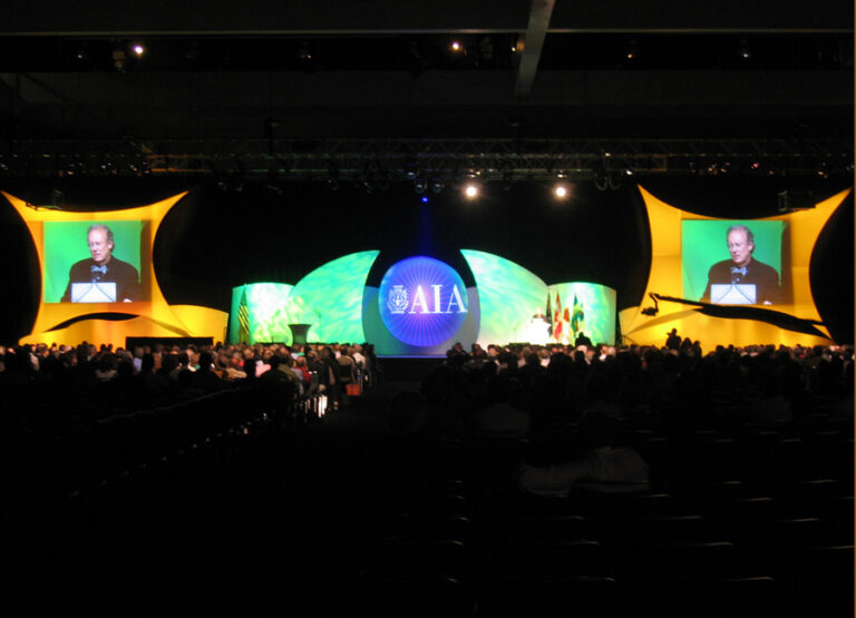 Stretch Screen | Moss