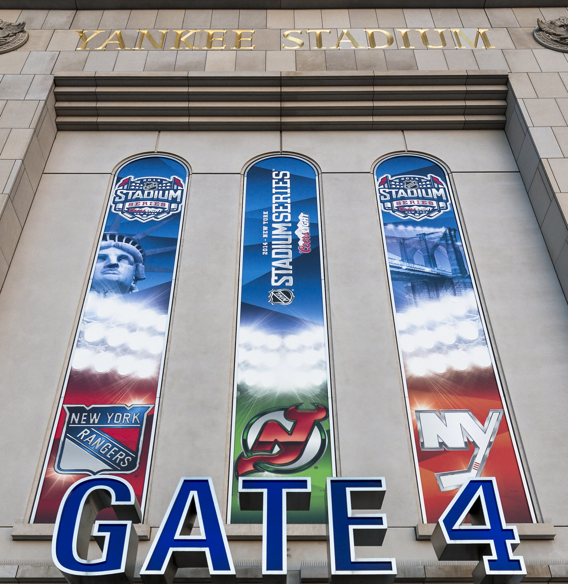 Captivating Stadium Signage for Teams & Sponsors | Moss