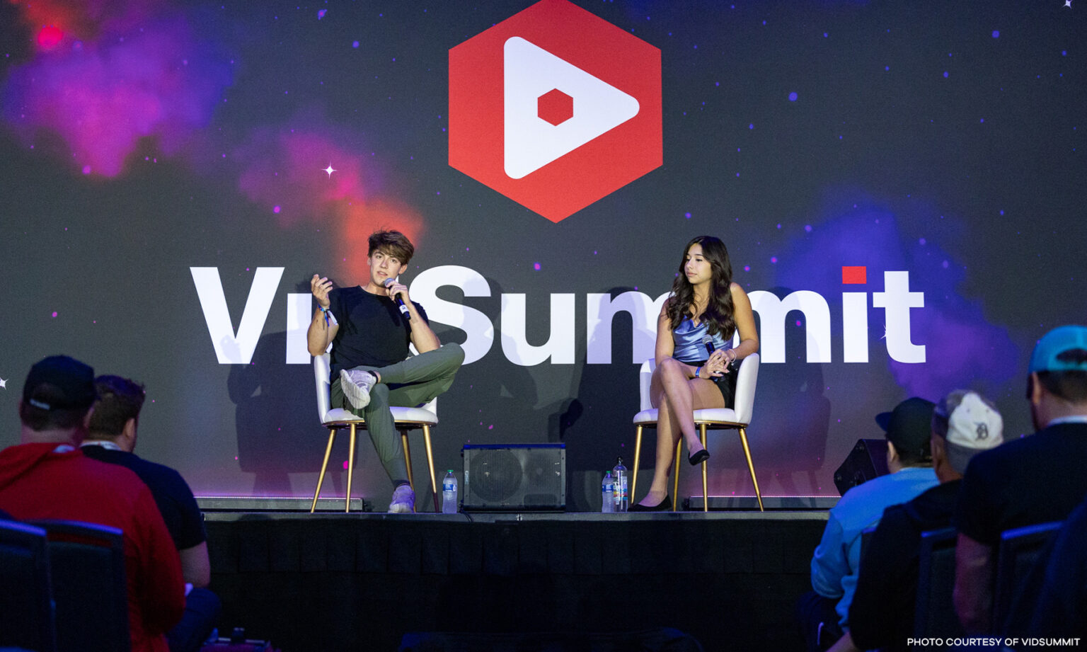 Modular Borderless Projection Screens™ | Moss