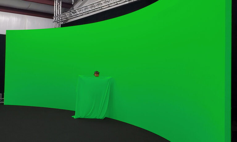 Green Screens | Moss